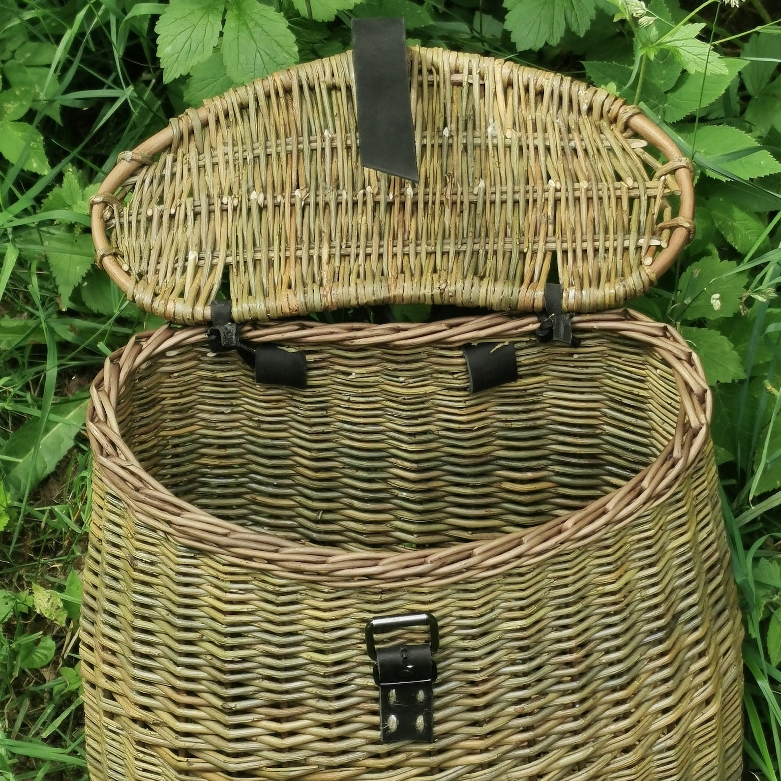 Handwoven Wicker Backpack With Leather Straps: Foraging Basket - Etsy