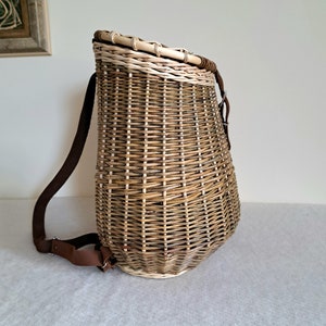 Foraging Wicker Backpack Market Basket With Lid Farmer's Backpack ...