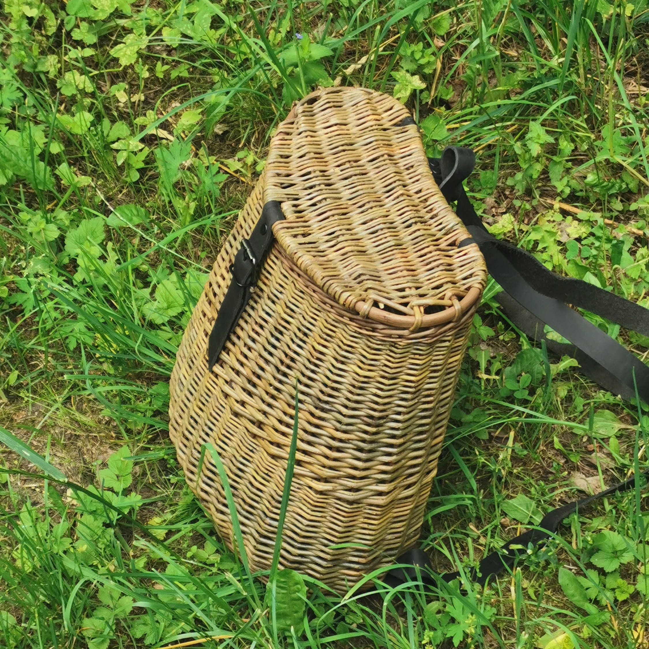 Handwoven Wicker Backpack With Leather Straps: Foraging Basket - Etsy