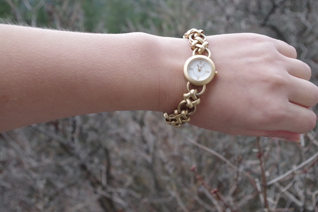 Vintage Guess Ladies Gold Plated Chain Link Wrist Watch Bracelet Style ...