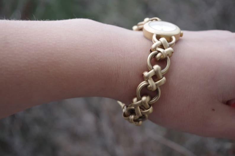Vintage Guess Ladies Gold Plated Chain Link Wrist Watch Bracelet Style ...