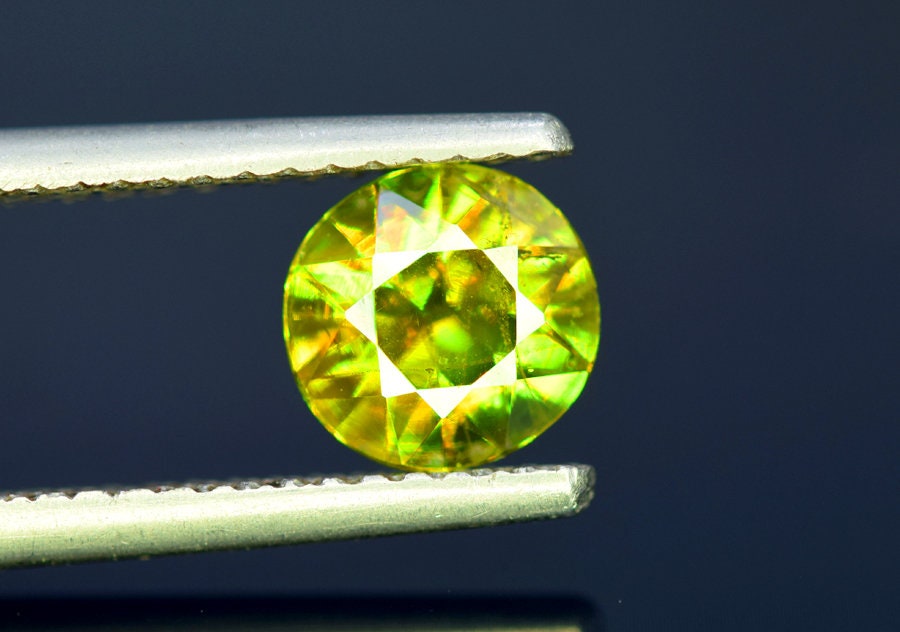 Sphene Titanite, 1.50 CT Natural Full Fire Sphene Titanite Gemstone - Etsy