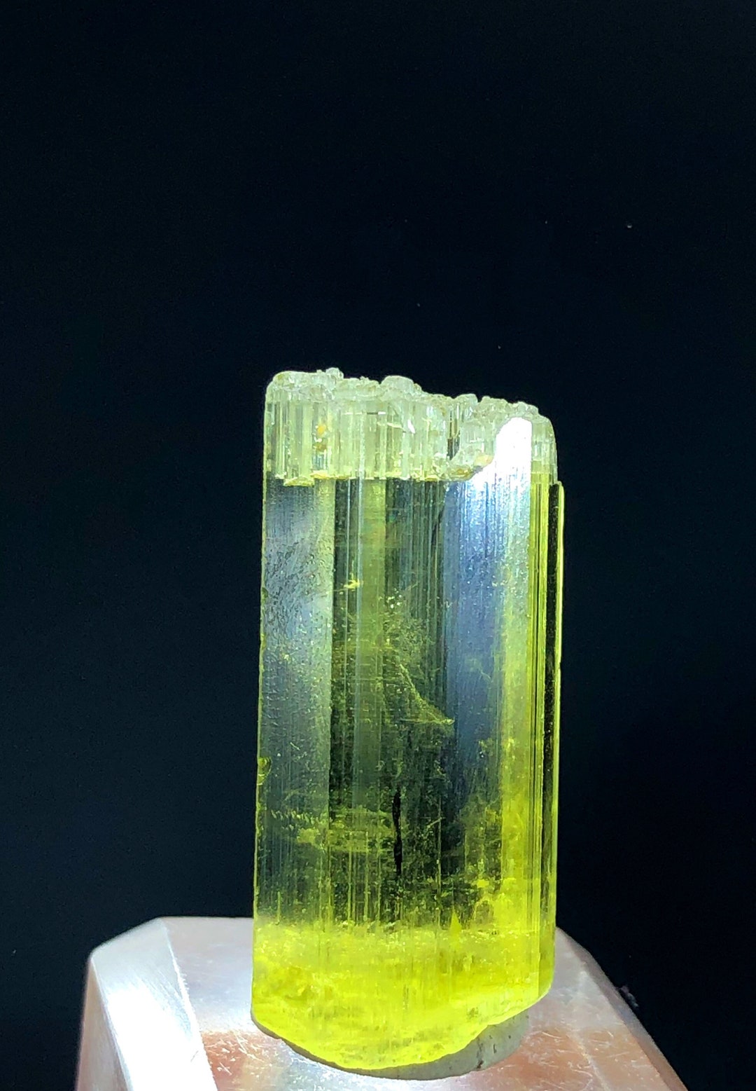 Natural Transparent Yellow Color Heliodor Crystal, Heliodor Mineral ...