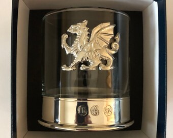 Welsh Dragon Glass - Etsy