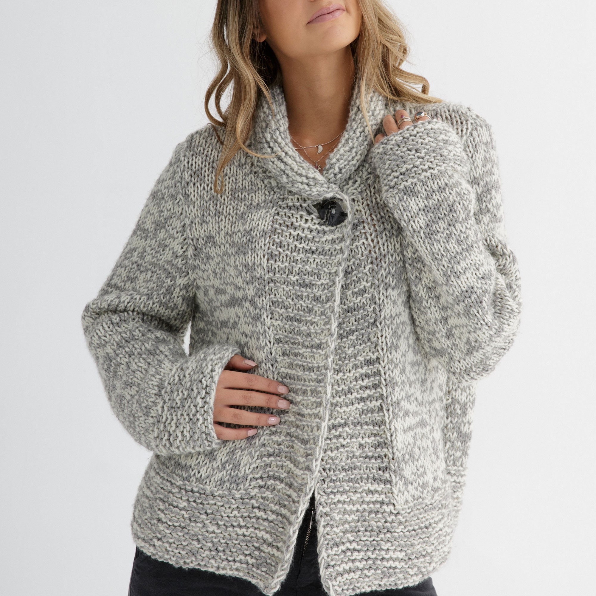 Chunky Cardigan Knitting Pattern for Women Buttoned Cardigan | Etsy Canada