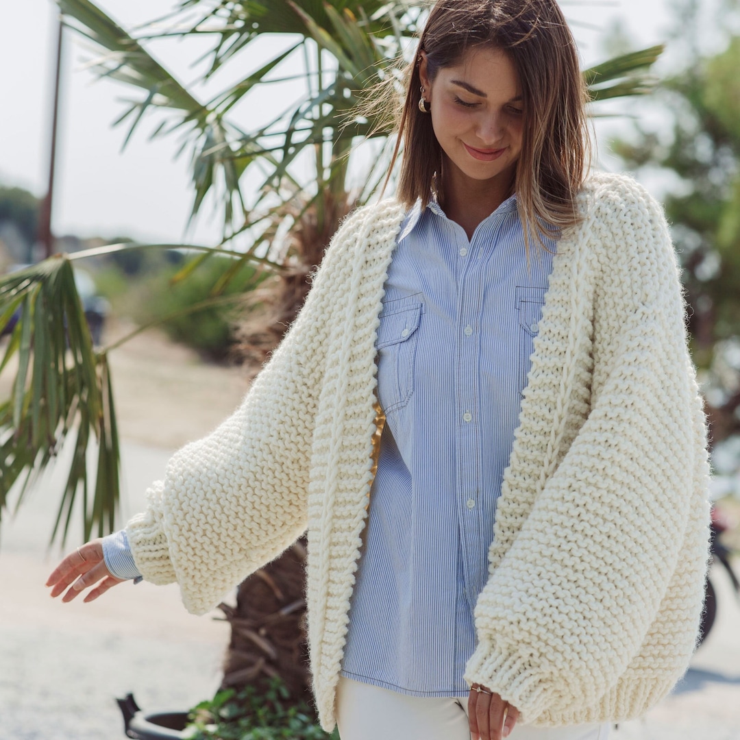 Chunky Cardigan Knitting Pattern for Women Oversized Knit Cardigan ...