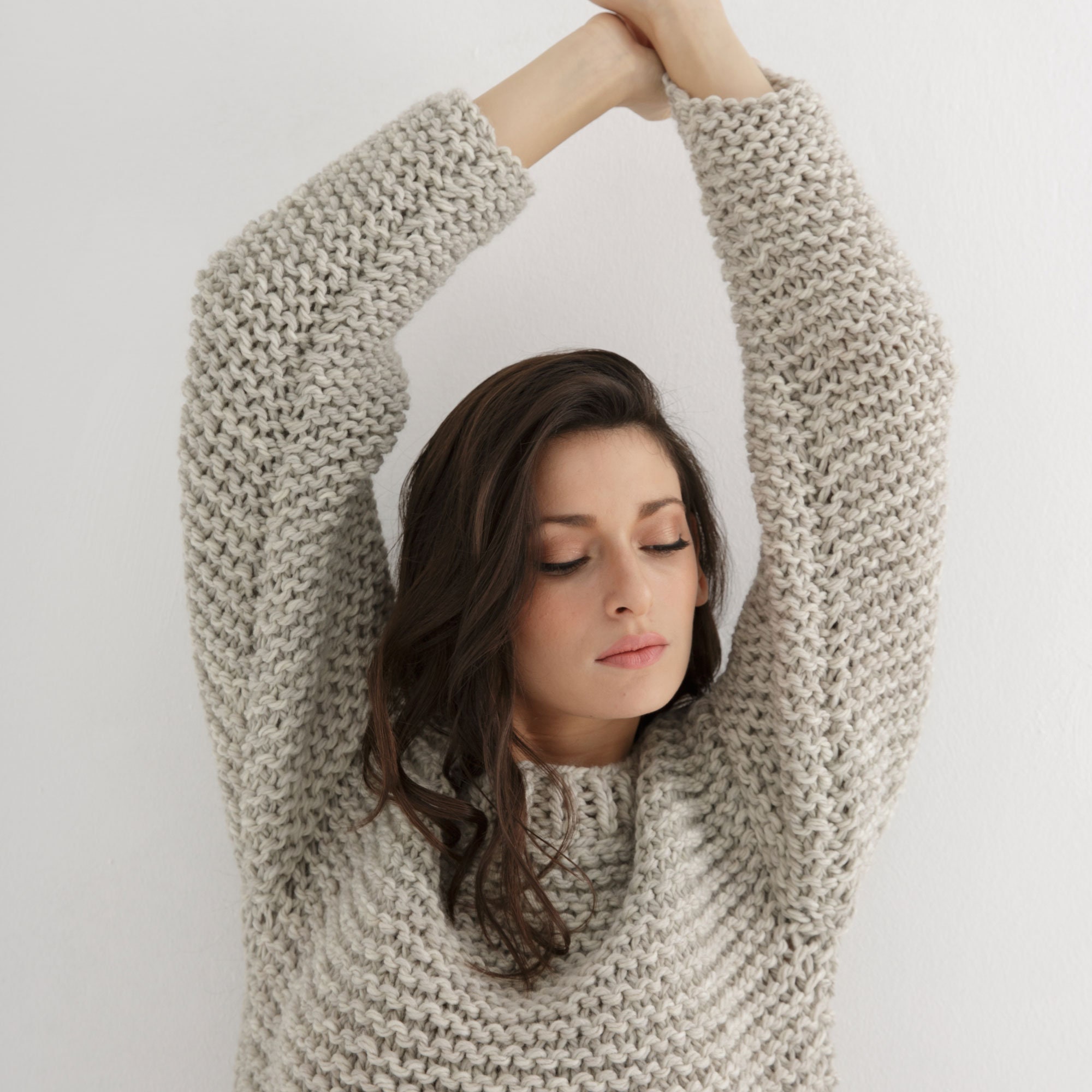 Chunky sweater knitting pattern for women Easy crew neck | Etsy