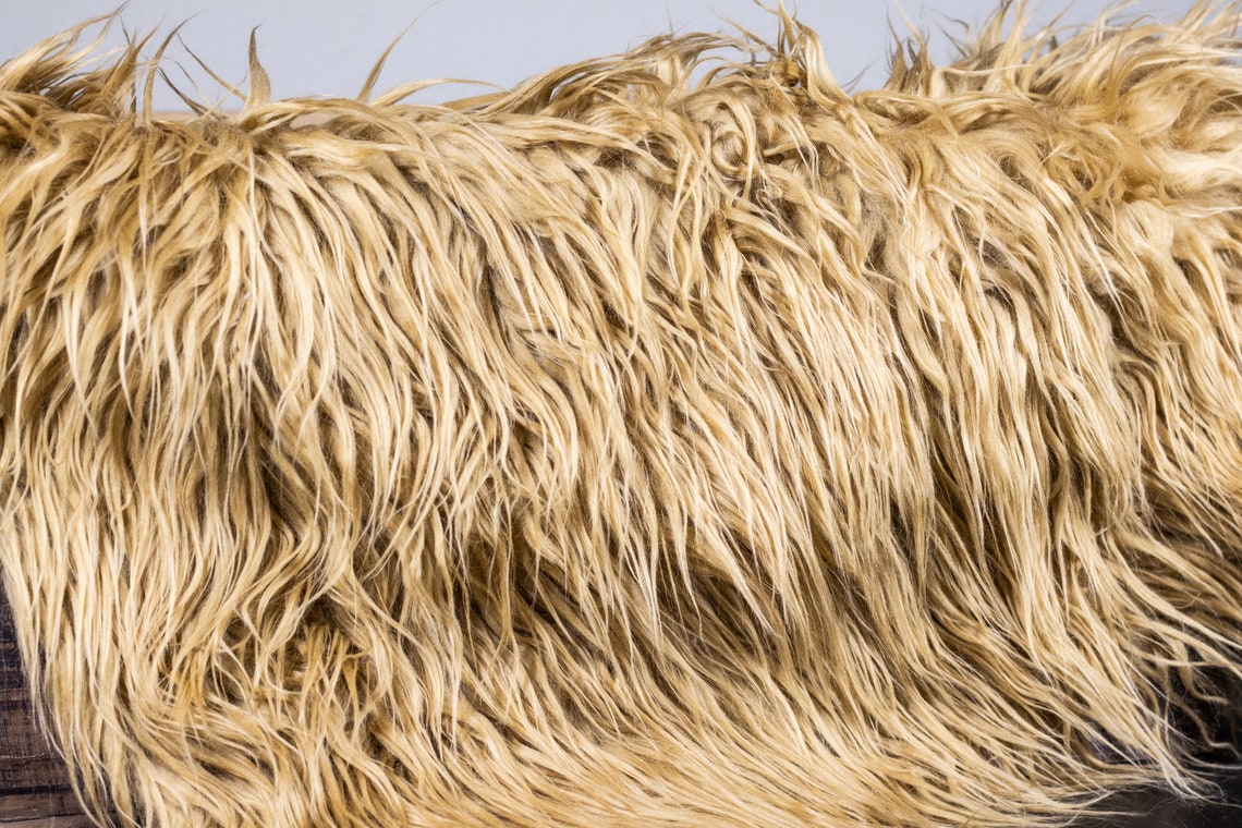 Long Pile Crafting Faux Fur 20"x20" | Mongolian Fur | Photography Prop ...