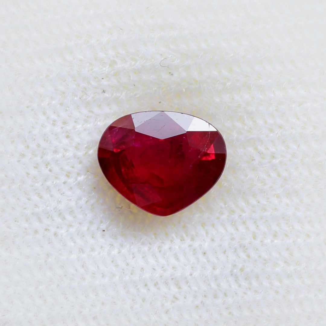 7.75x6.3 Deep Red Ruby, Beryllium Heat Treatment, July Birthstone ...