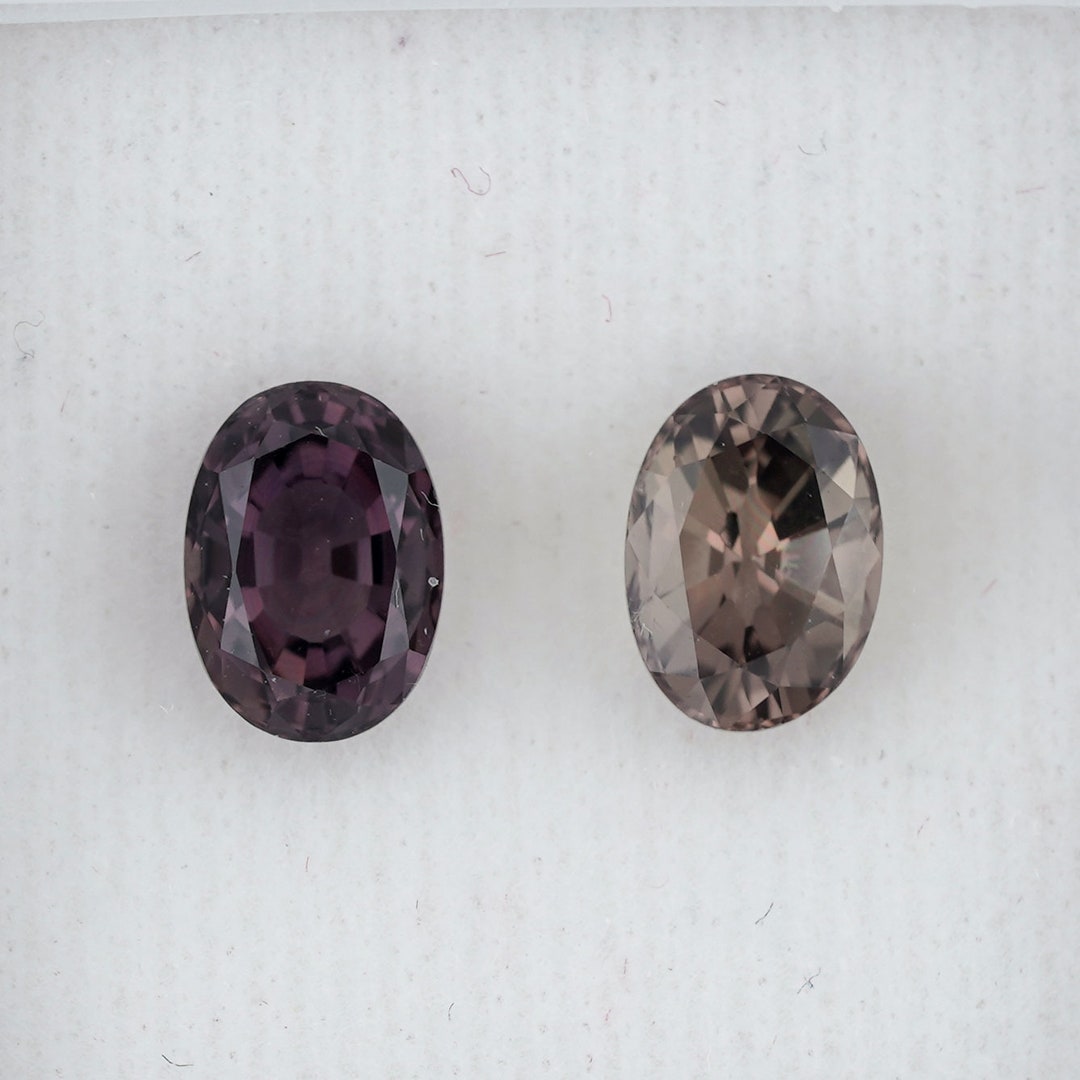 A Box of Mixed Brown Oval Shape Sapphires 2 Pcs, 7.1X5.1X4.1 Mm (±0.2 ...