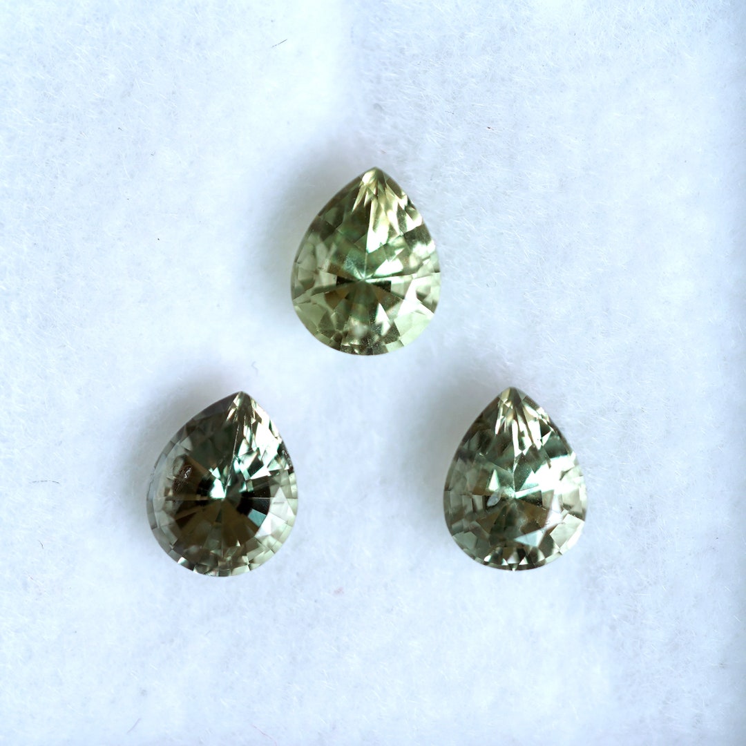 A Box of Mixed Green Pear Shape Sapphires 3 Pcs, Natural Color , 5X4 Mm ...