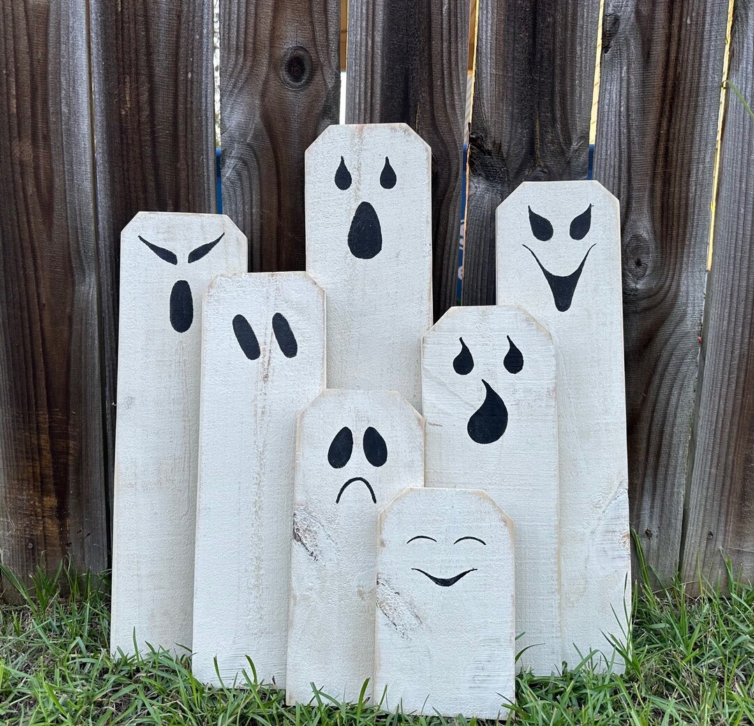Ghost Decoration, Wood Ghost, Ghost Family, Halloween Decor, Spooky ...