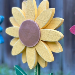 Wood Flower Yard Stakes, Daisy, Summer, Spring, Fall Yard Decorations ...