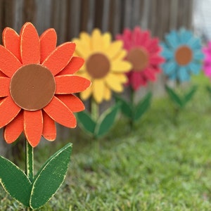 Wood Flower Yard Stakes, Daisy, Summer, Spring, Fall Yard Decorations ...