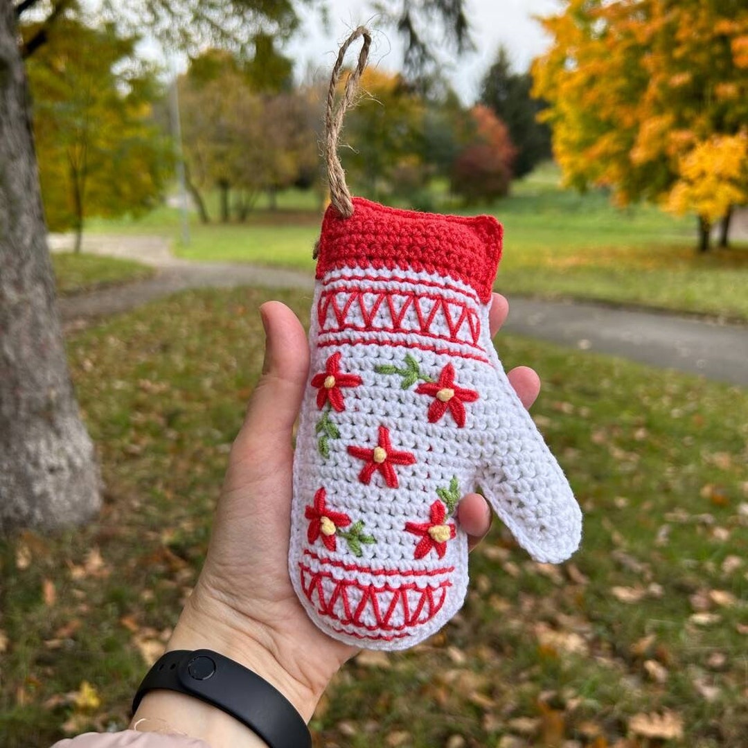Colorful Crochet White Christmas New Year Tree Mitten Ornament With ...