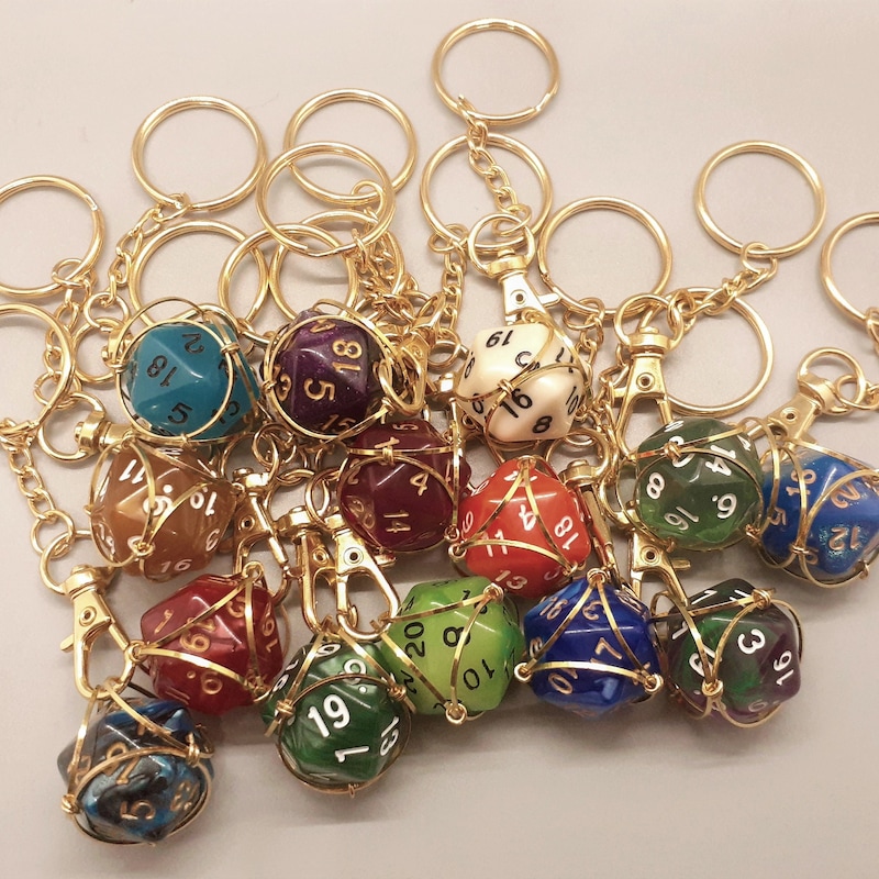 D20 Gold Keychain - Etsy