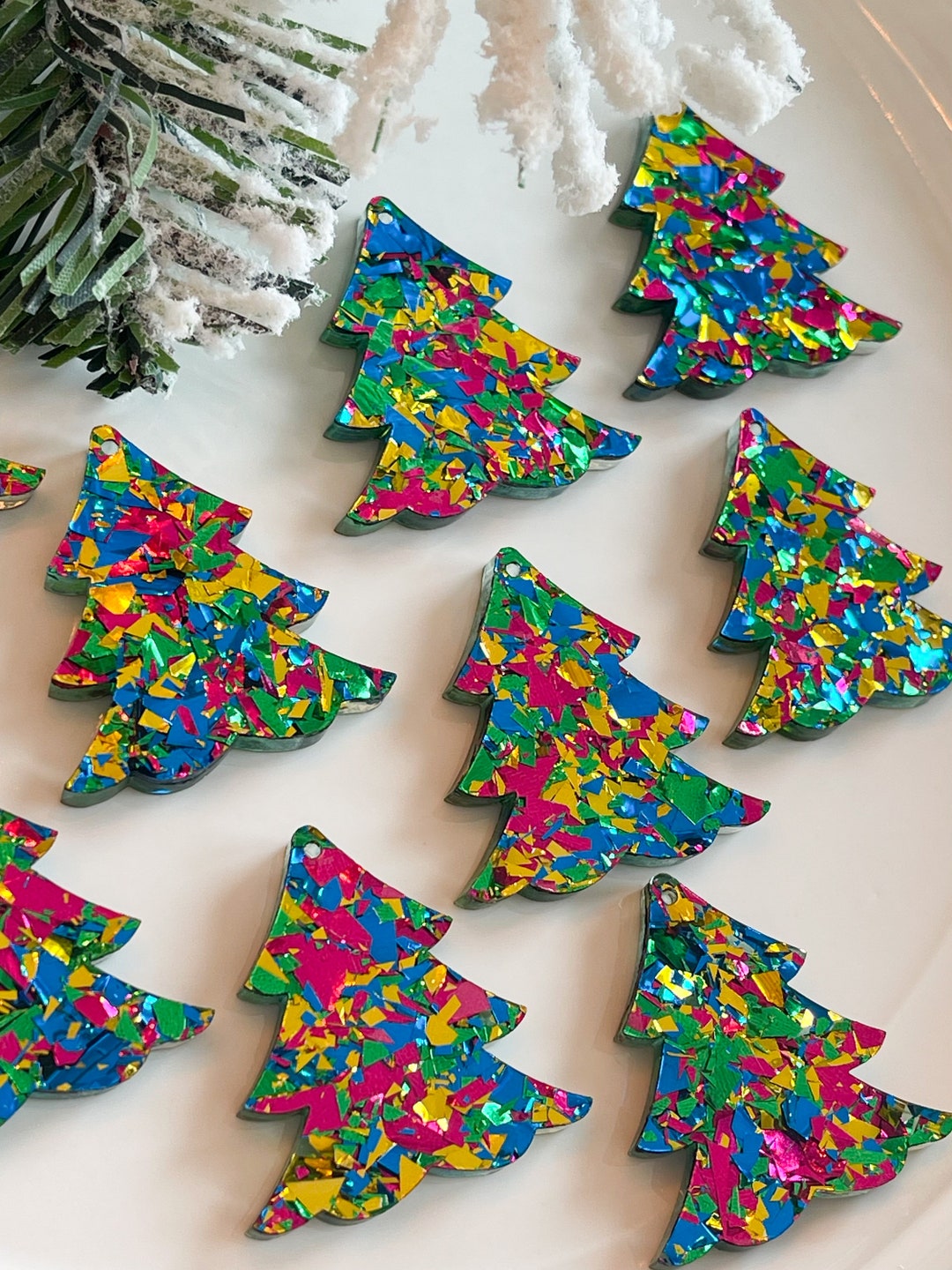 Green Gala Confetti Trees 1-hole Blanks Supplies for DIY Earrings or ...