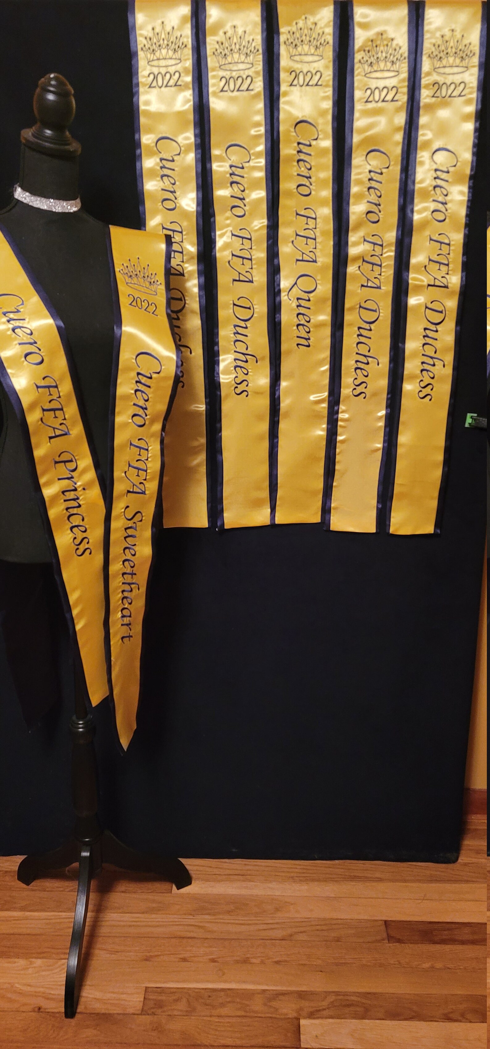 CUSTOM EMBROIDERED SASHES Pageant/homecoming - Etsy