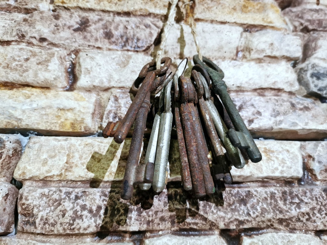 Old Key Set, Antique Keys, 1960 Vintage Keys, Rustic Keys, Vintage Keys ...