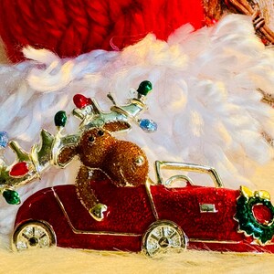 Vintage Christmas Moose Enamel Pin - Etsy