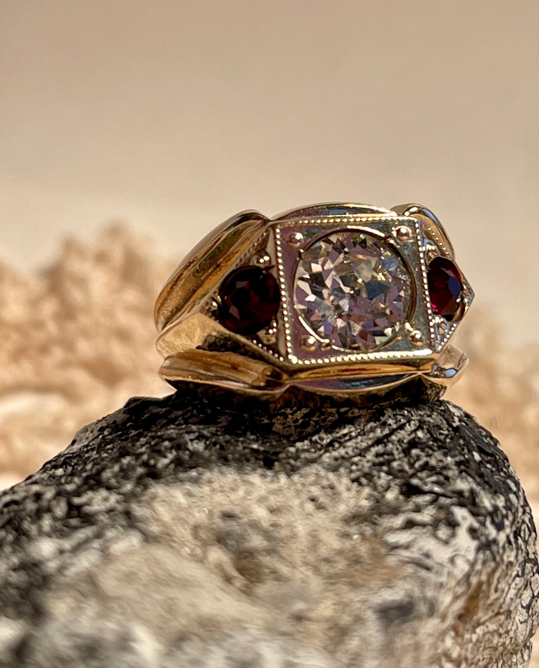 Vintage Uncas White & Red Stone Ring - Etsy