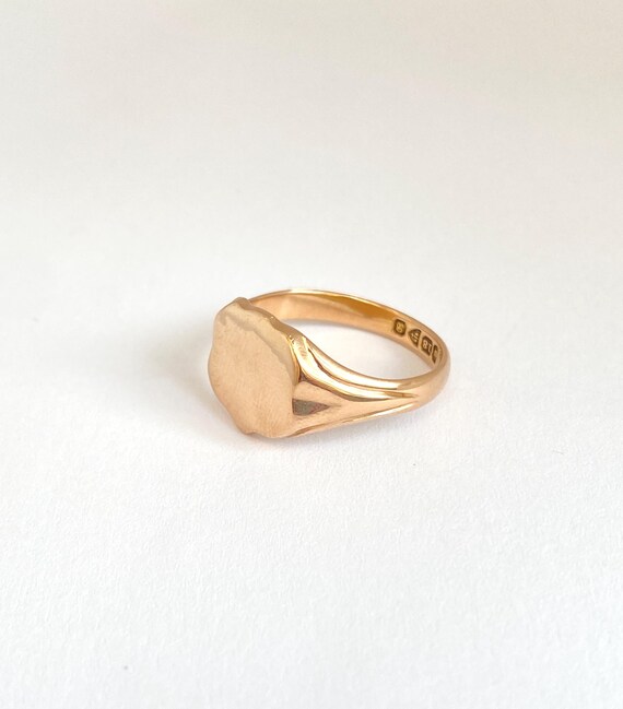 Antique, 18ct Gold Shield/Heart Signet Ring (5.18g) H… - Gem