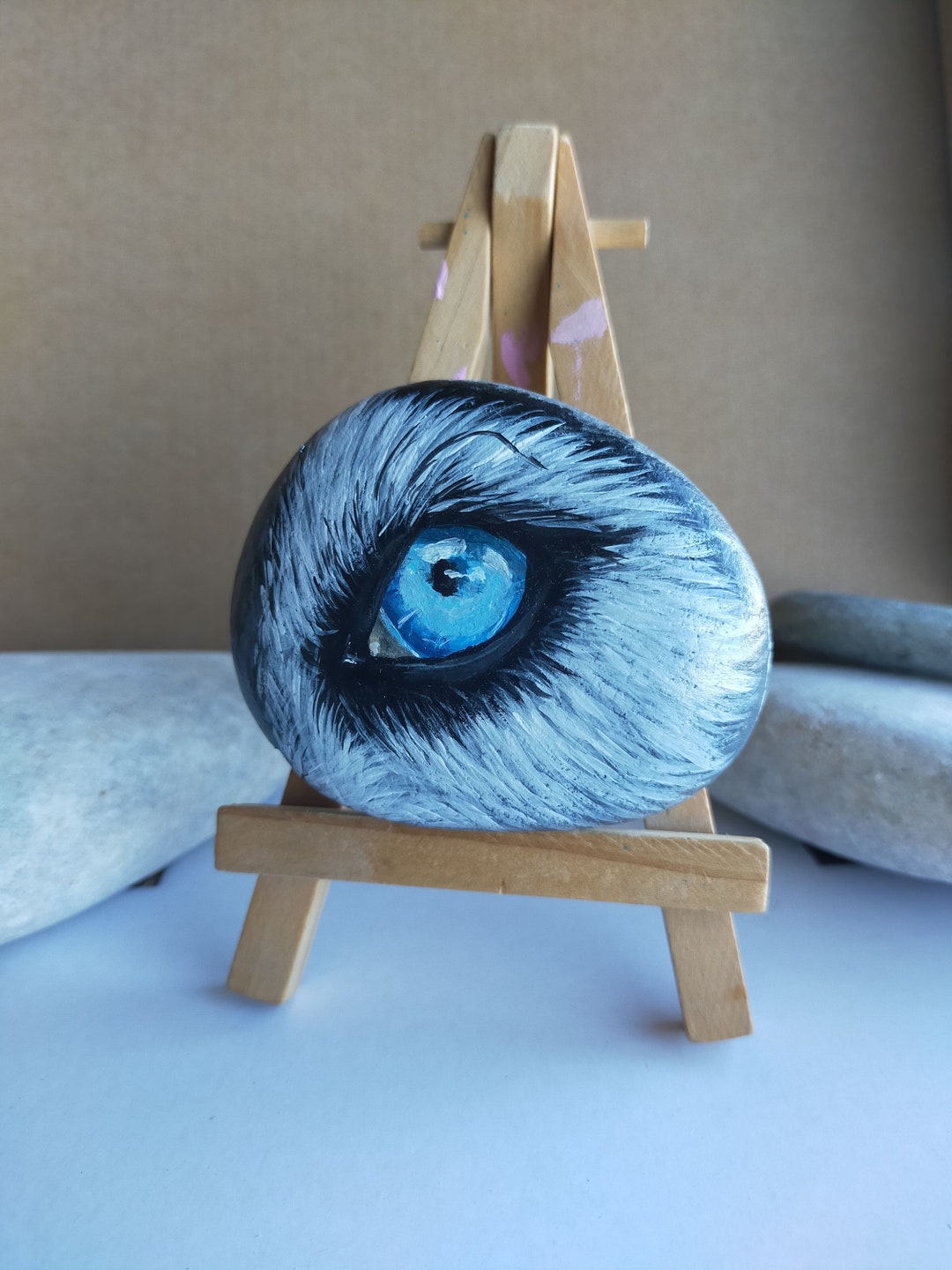 Pebble Painting Animal Portrait the Eye of the Husky Pets Gift Idea ...