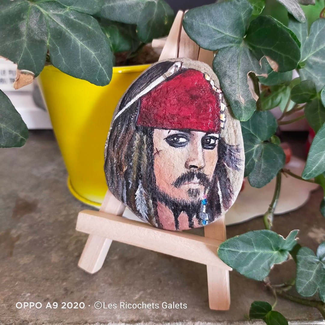 Jack Sparrow Pirates of the Caribbean Painted on Natural Pebble Gift ...