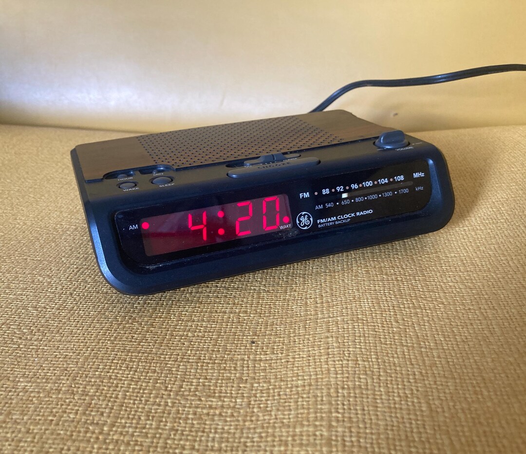 General Electric™ Alarm Clock Radio-er. - Etsy