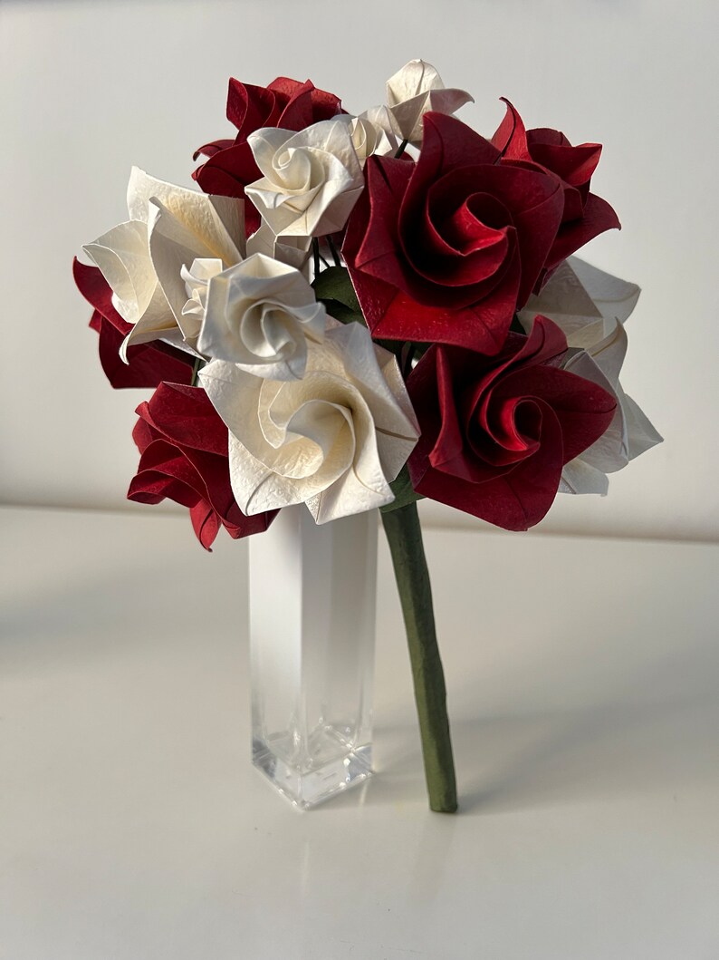 Paper Rose Origami Bouquet, Wedding Anniversary Decor - Etsy