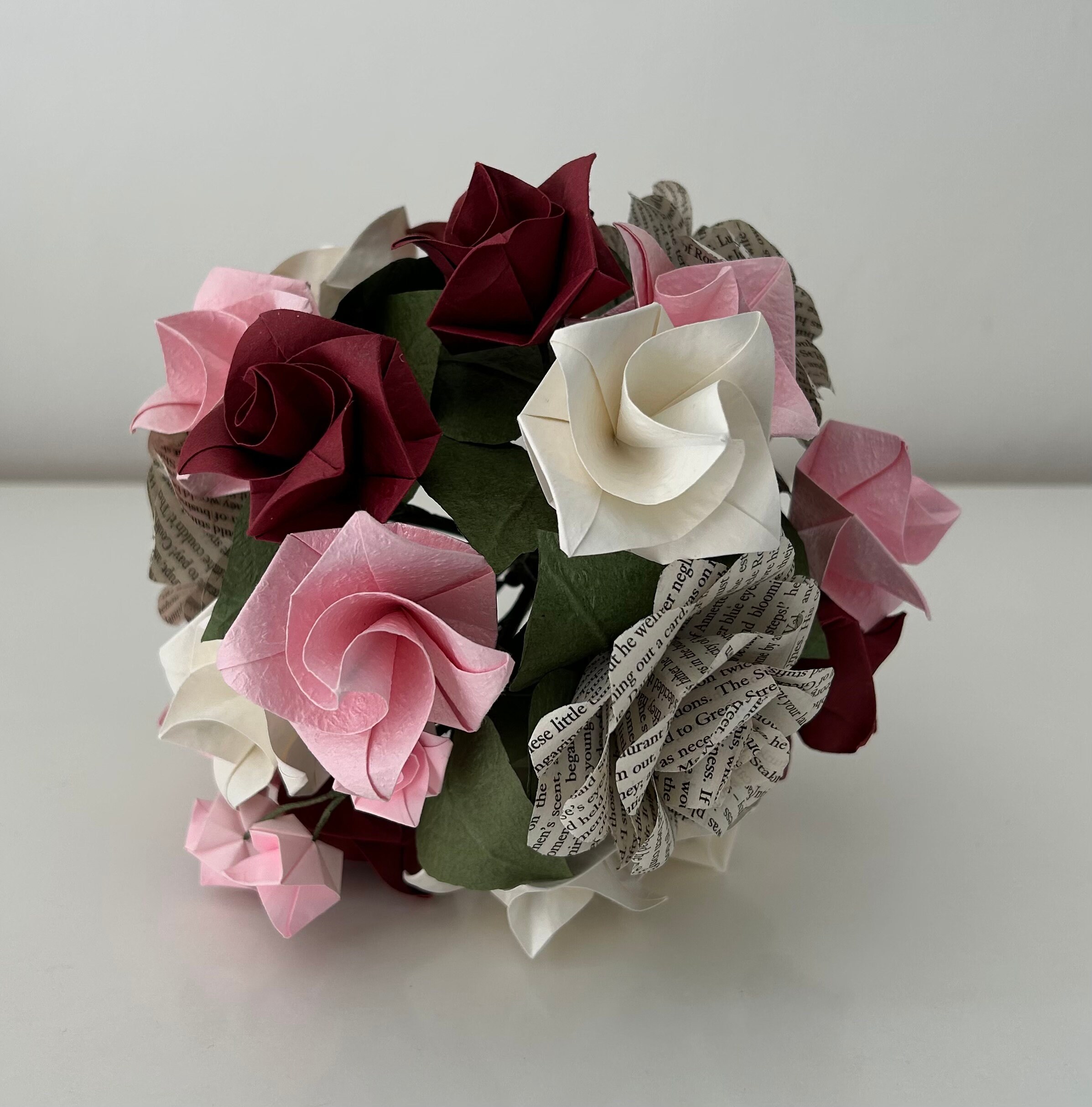 Origami and Book Paper Roses Bouquet for Wedding, Anniversaries ...
