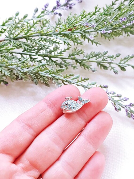 Vintage Whale Moby Dick Blue body Belly Rhinestone Ta… - Gem