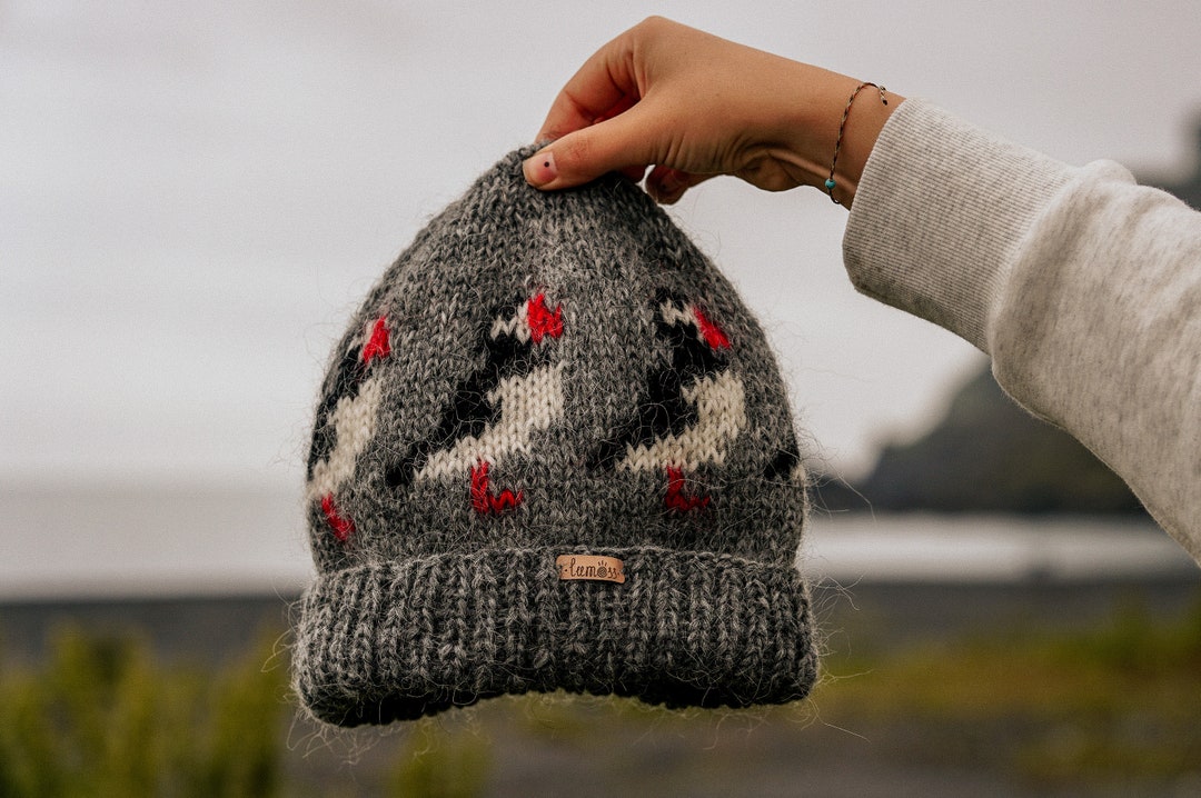 Grey PUFFIN Hat Authentic 100% Icelandic Wool Plötulopi - Etsy Canada