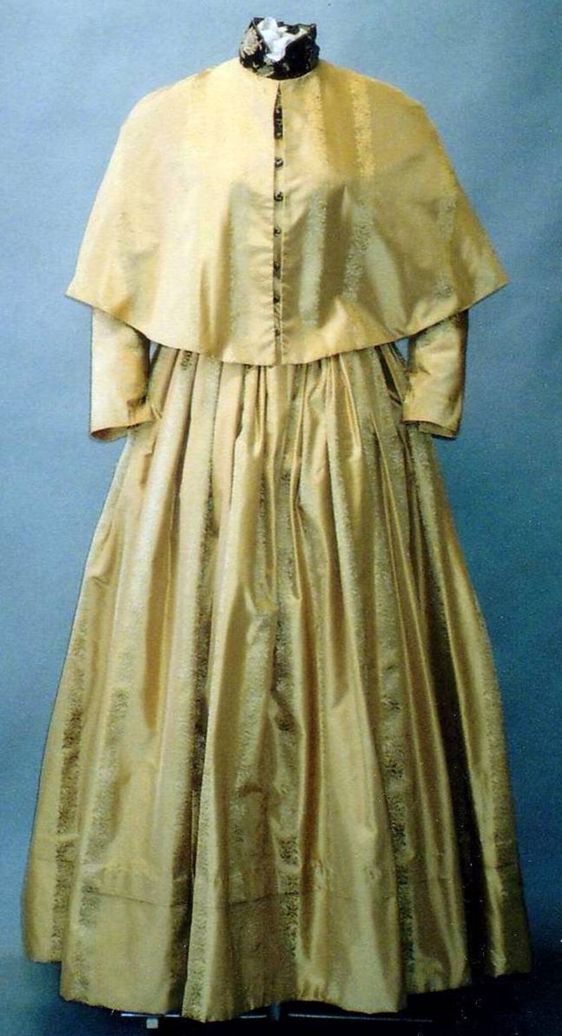 114 Ladies' Round Dresses 1840's To1852 With Three - Etsy UK