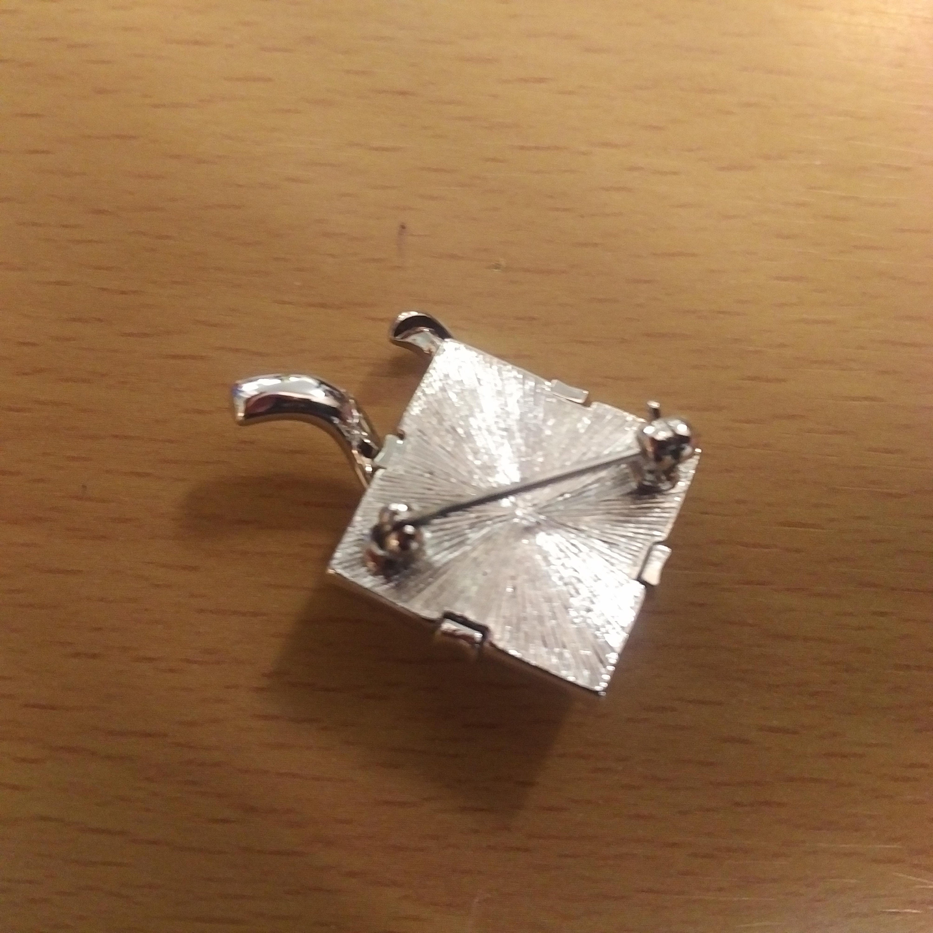 Delightful Marissima Mary Kay Christmas Present Pin / Brooch With Cloth ...