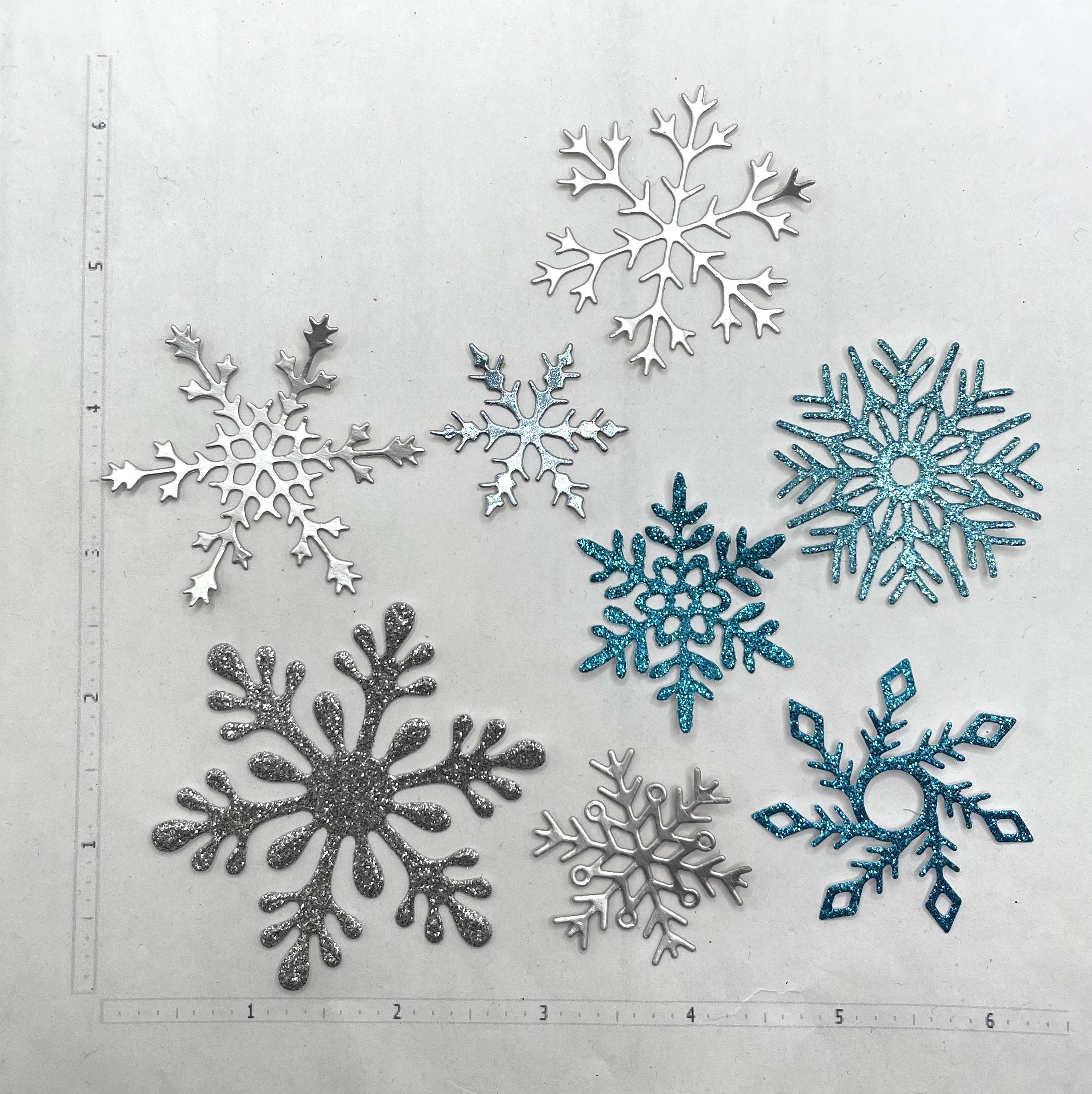 Die Cuts Snowflakes Winter Intricate - 16 Pieces - Foil Mirror Glitter ...
