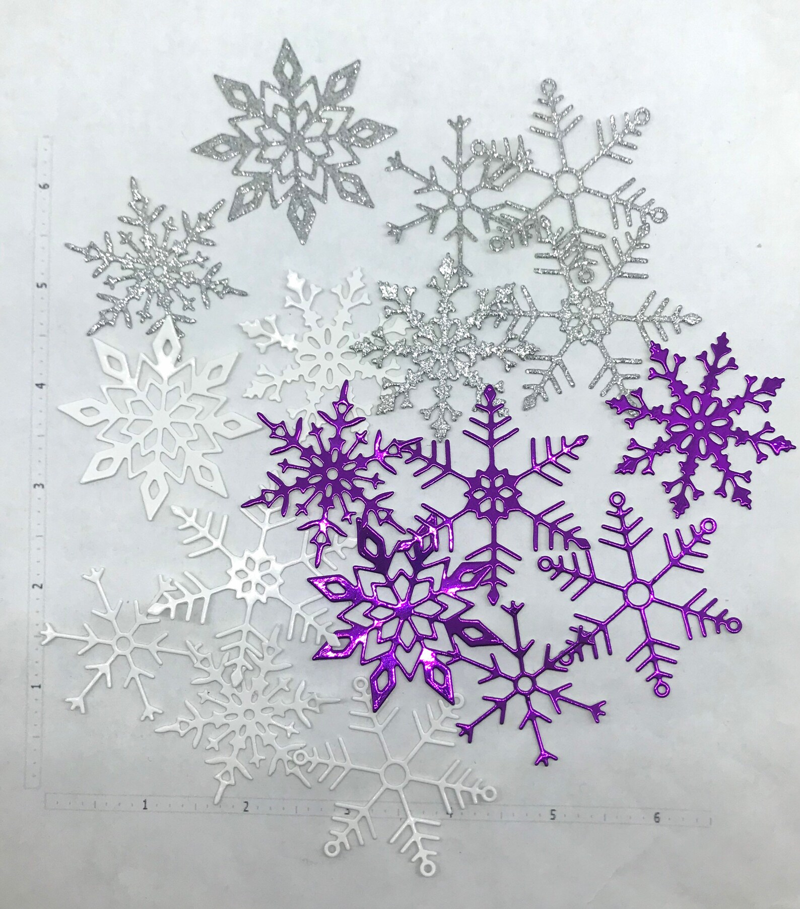Die Cuts Snowflakes Winter Medium 18 Pieces Foil Mirror Glitter Basic ...
