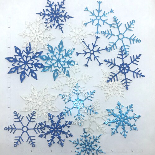 Die Cuts Snowflakes Winter Intricate 16 Pieces Holographic - Etsy