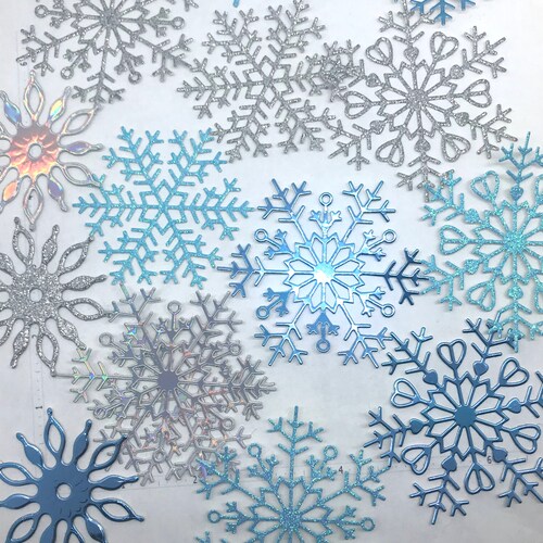 Die Cuts Snowflakes Winter Intricate 16 Pieces Holographic - Etsy