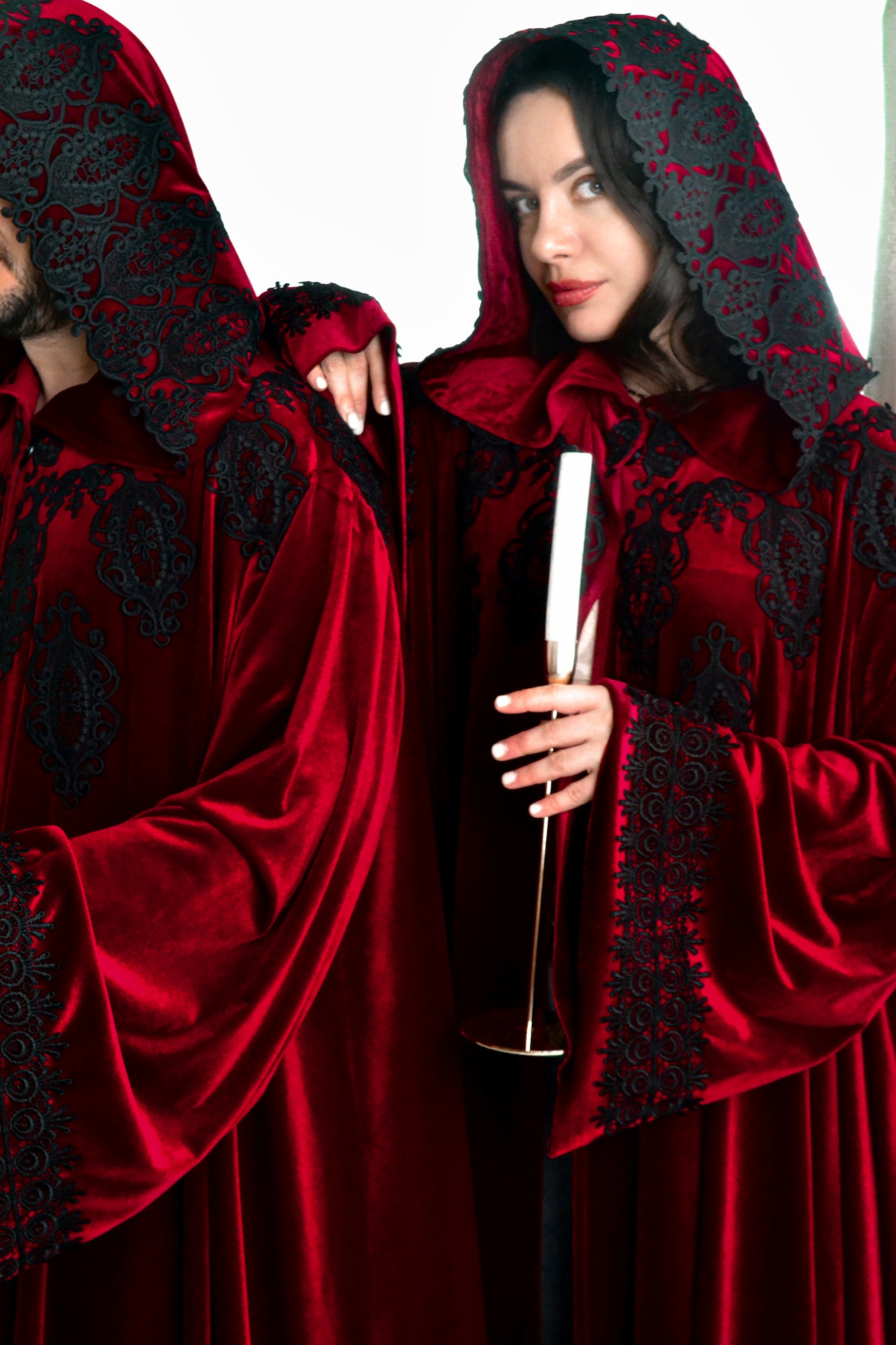 Vintage Red Velvet Hooded Cloak for Halloween Costumes and Medieval ...