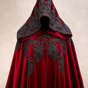 Red Hooded Cloak Vintage Long Capes Velvet Halloween Costumes Viking ...