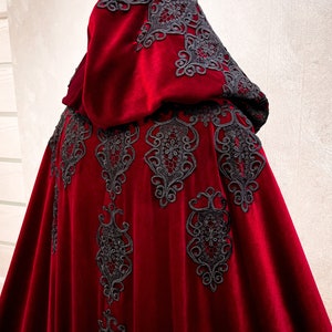 Red Hooded Cloak Vintage Long Capes Velvet Halloween Costumes Viking ...