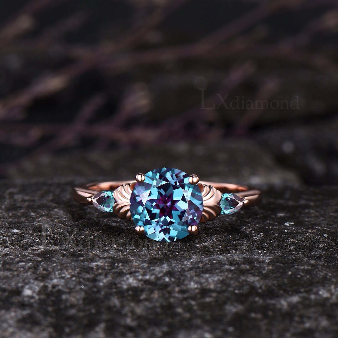 Unique Round Cut Alexandrite Engagement Ring Vintage June Birthstone ...