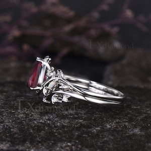 Unique Leaf Vine Twig Branch Nature Inspired Ring Set Art Deco Pear Cut ...