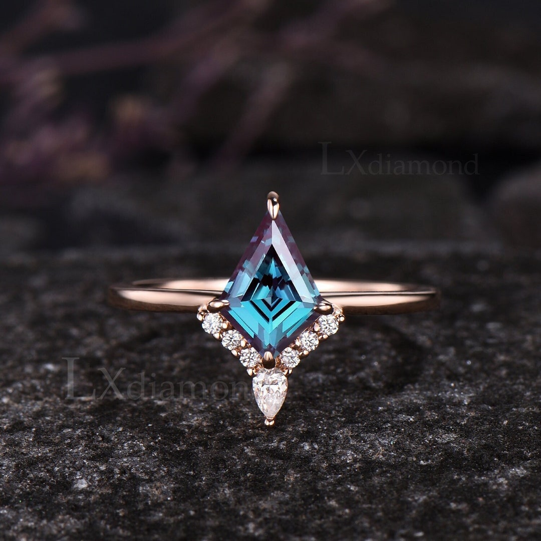 Kite Cut Alexandrite Engagement Ring Unique June Birthstone Color ...