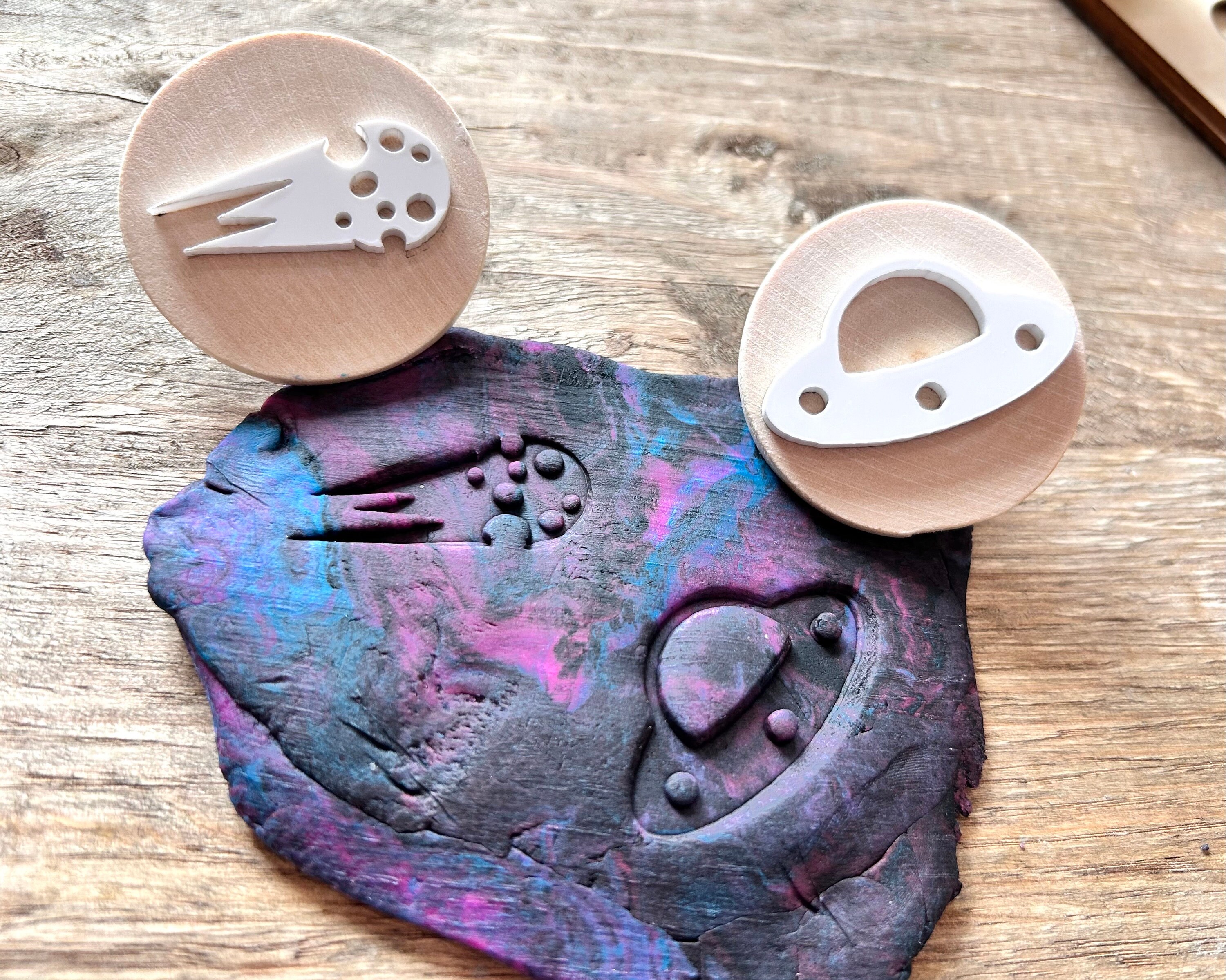 OUTER SPACE // Play Dough Stamp Set // Astronaut // Sensory Bin ...
