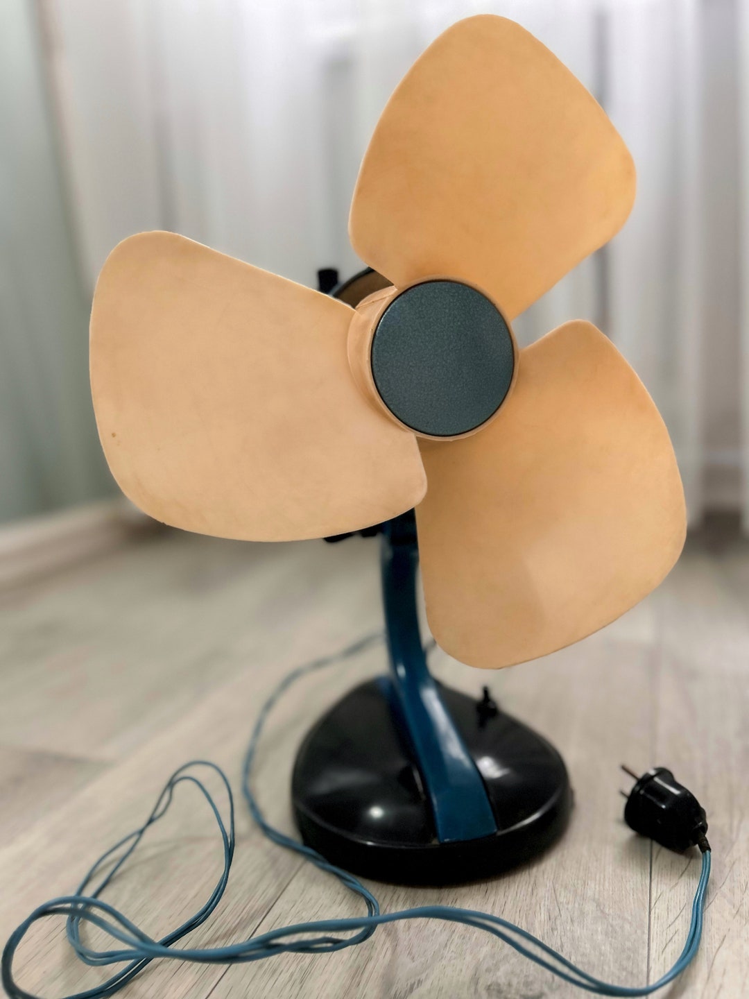 Rare 1960's Heavy Duty Iron Desk Fan. - Etsy