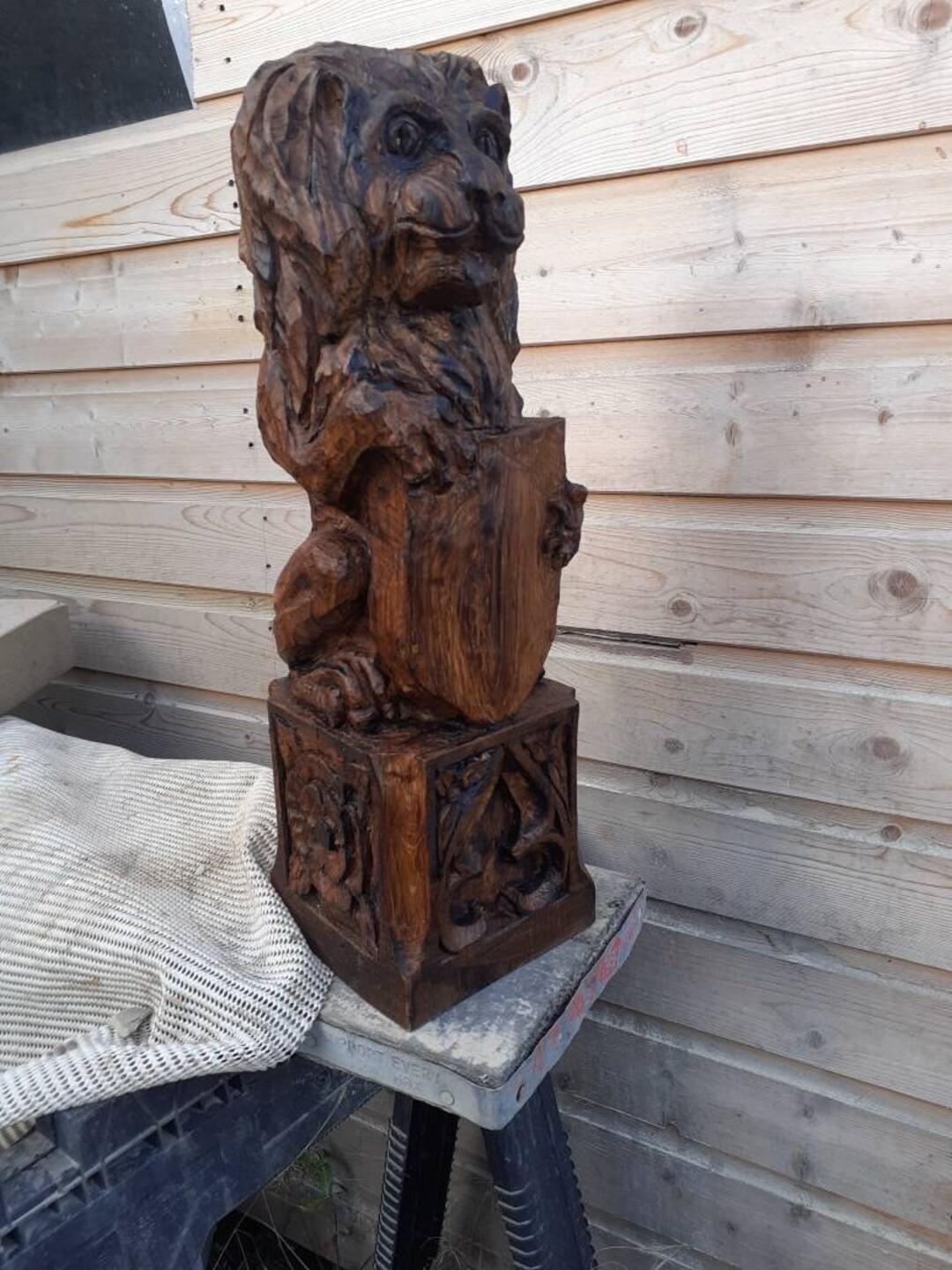 Vintage Oak Dog Lion, Medieval Carving With Gothic Oak Tracery Newel ...