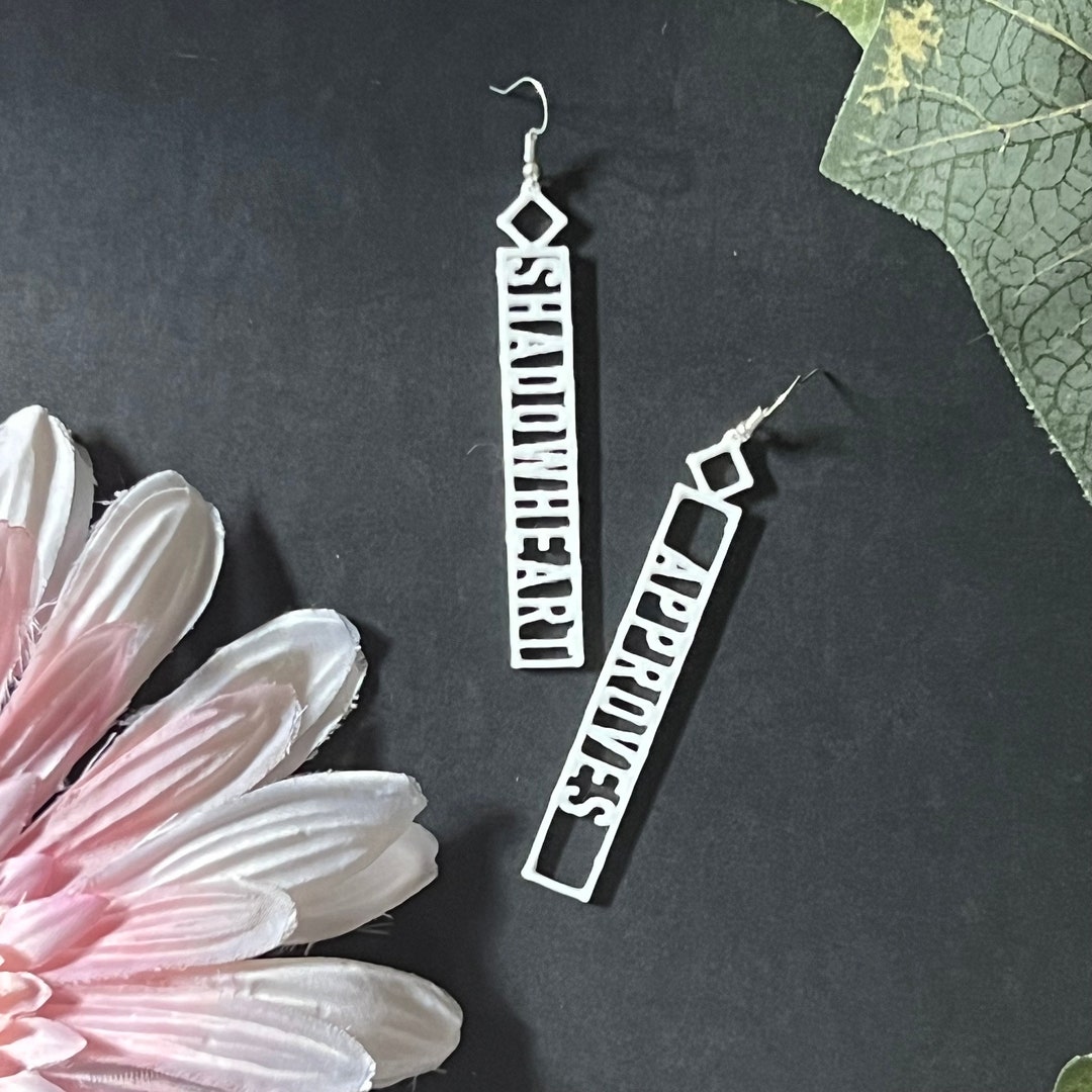 3D Printed Shadowheart Approves Earrings - Etsy