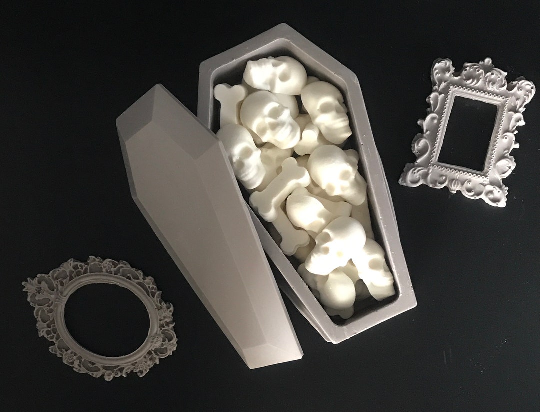 Chocolate Coffin | Chocolate Casket | Skulls and Bones | Halloween ...